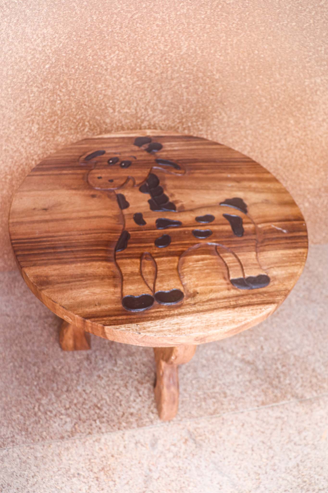 Children's Giraffe Table